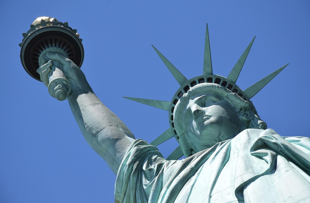 Green Card em Risco? Entenda as Novas Regras e Cuidados para Residentes ...